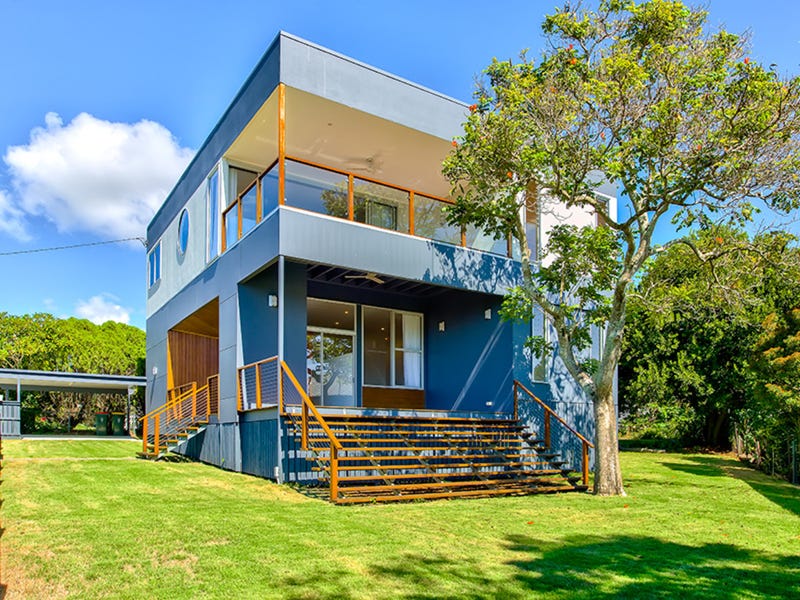 36 Ward Street, Sandgate, Qld 4017 - Property Details