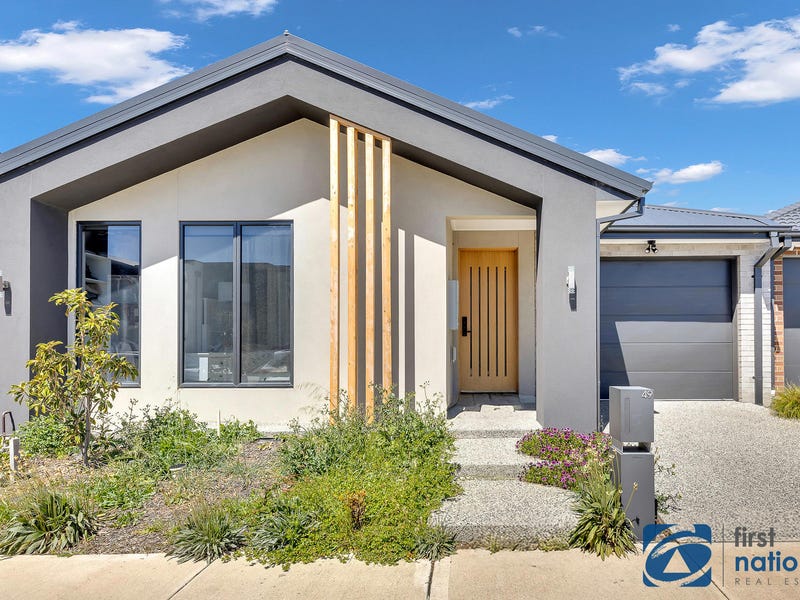 49 Nubeena Cres, Donnybrook, VIC 3064 - realestate.com.au