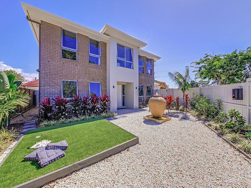 8 Wynnum North Road, Wynnum, Qld 4178 - Property Details