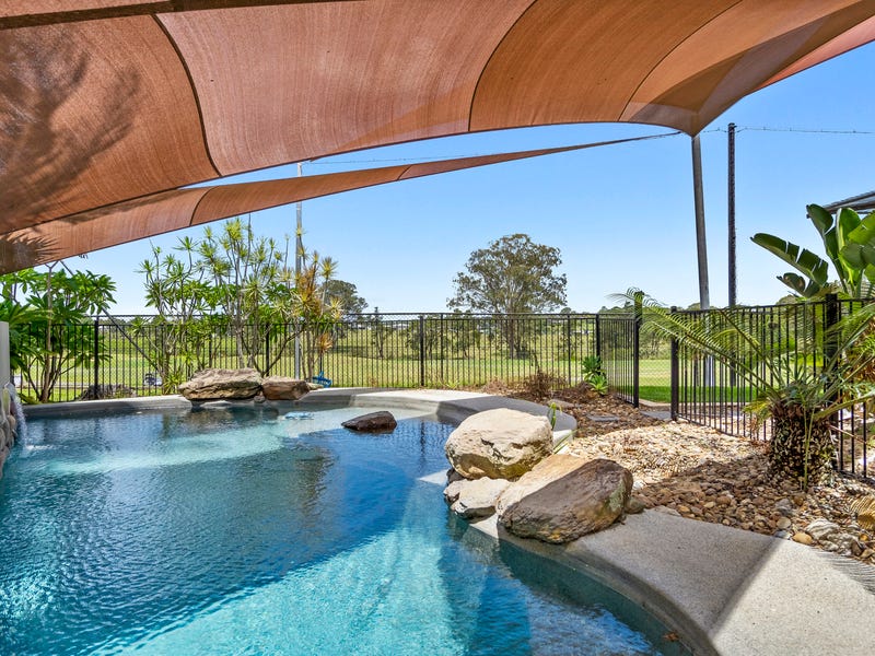 8 Riverside Terrace, Windaroo, Qld 4207 - Property Details