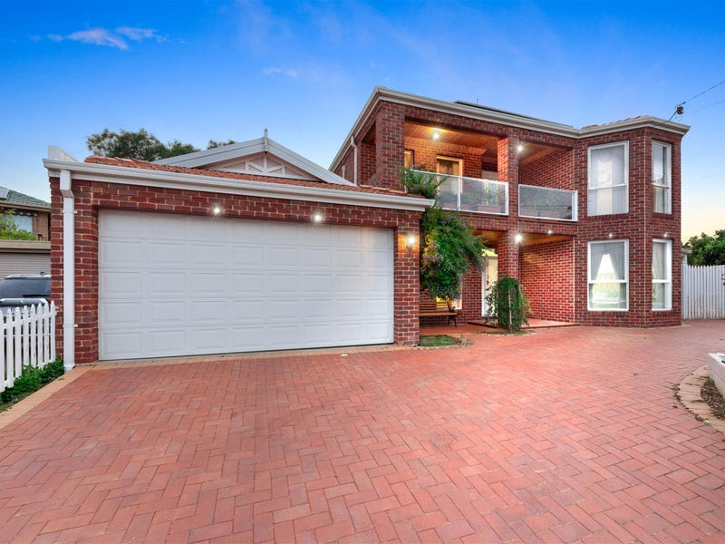 8 Scenic Place, Kealba, Vic 3021 - Property Details