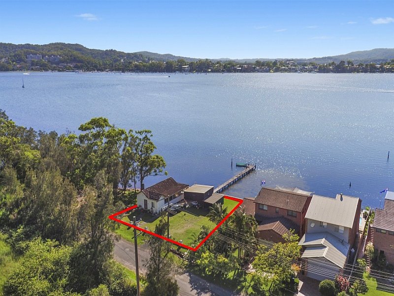 49-51 Kurrawa Avenue, Point Clare, NSW 2250 - realestate.com.au