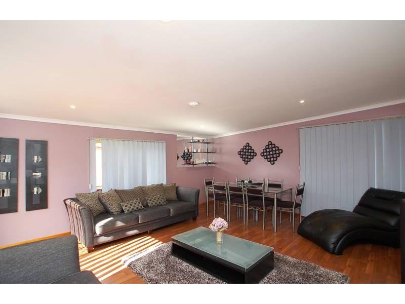 6 Digby Court, Coolaroo, Vic 3048 - Property Details