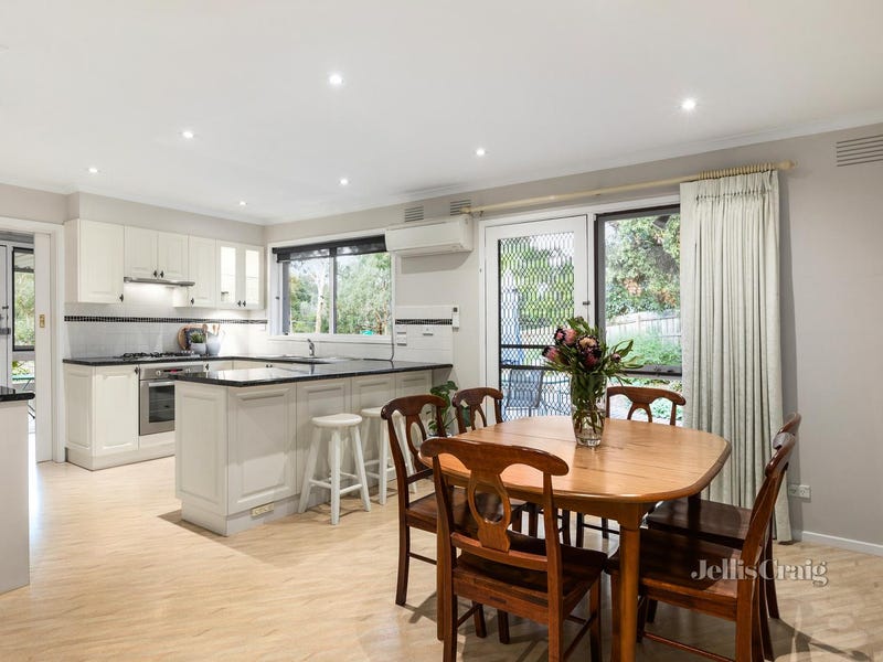 13 Tahlee Place, Montmorency, Vic 3094 - Property Details
