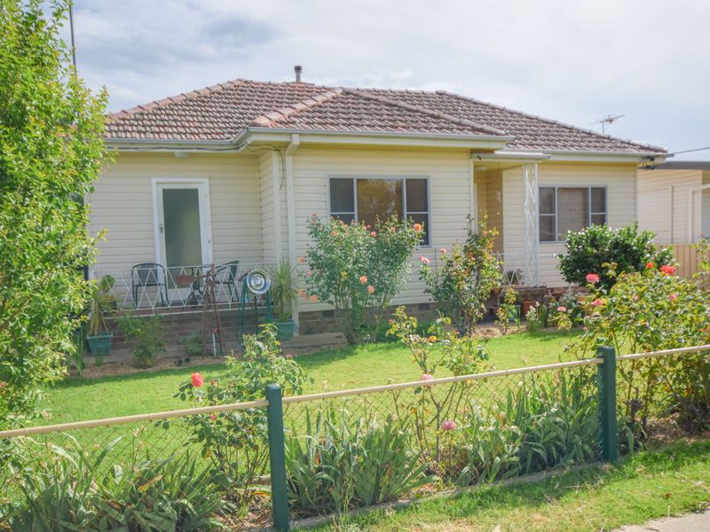 16 Gordon Street, Young, NSW 2594 - Property Details