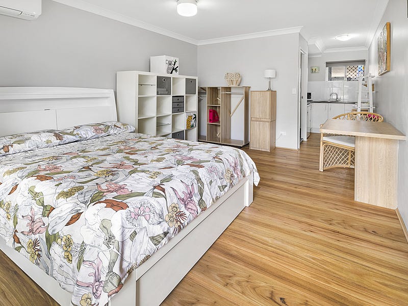 3/125 Frank Street, Labrador, Qld 4215 - Property Details