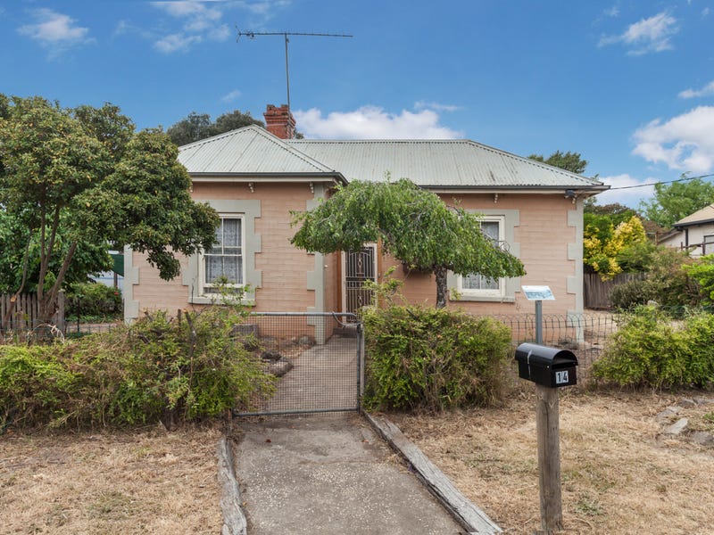 14 Wandong Avenue, Wandong, Vic 3758 - Property Details