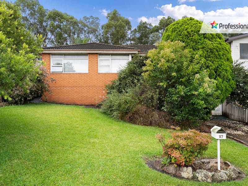 27 Phoenix Cres, Casula, NSW 2170 - realestate.com.au