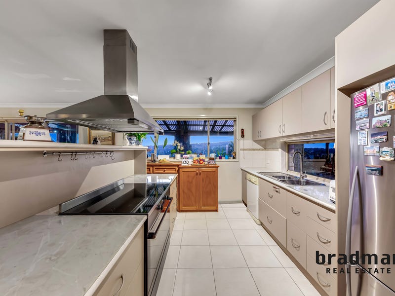 8 Craig Parry Drive, Wallan, Vic 3756 - House for Sale - realestate.com.au