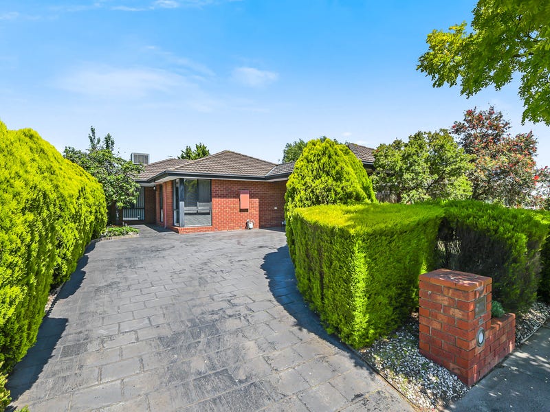 64 Strathaird Drive, Narre Warren South, VIC 3805 - realestate.com.au