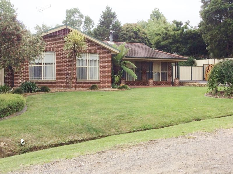 10 Everest Street, Yerrinbool, NSW 2575