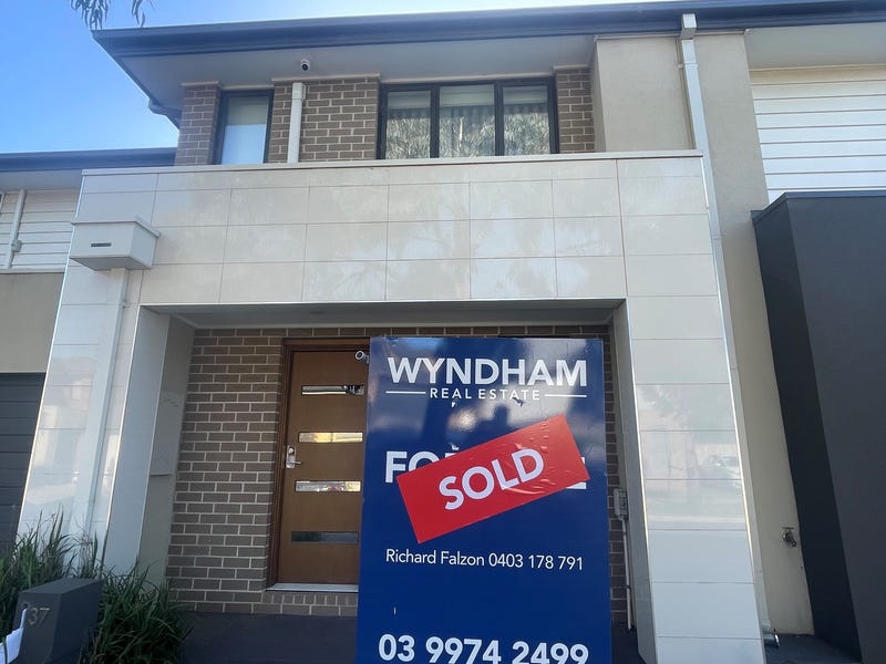 37 Attunga Grove, Werribee, Vic 3030 - Property Details