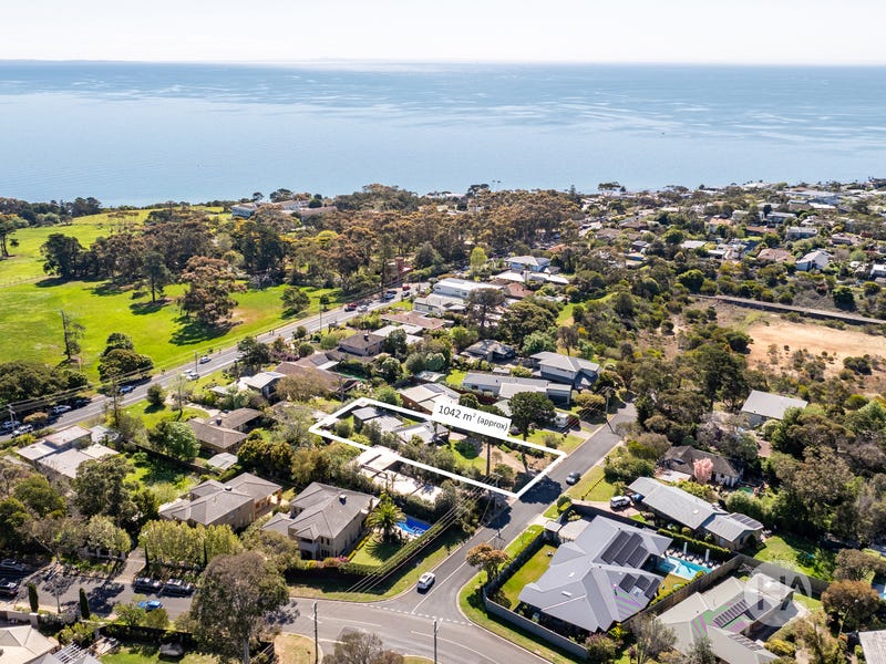 3 Bedroom Properties for Sale in Mount Eliza, VIC 3930 - realestate.com.au