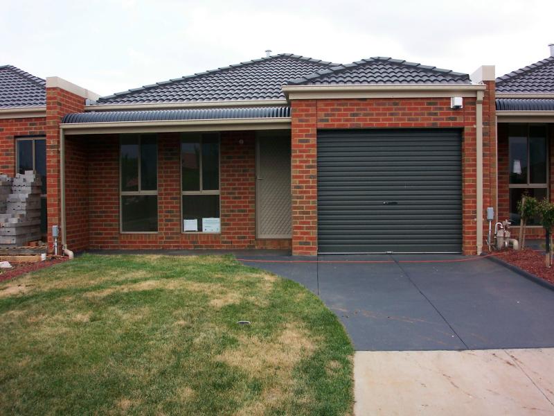 19 Poulter Street, Hoppers Crossing, VIC 3029 - realestate.com.au