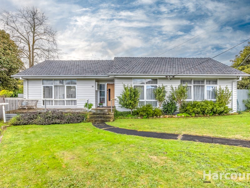 19 Murray Road, Newborough, Vic 3825 - Property Details