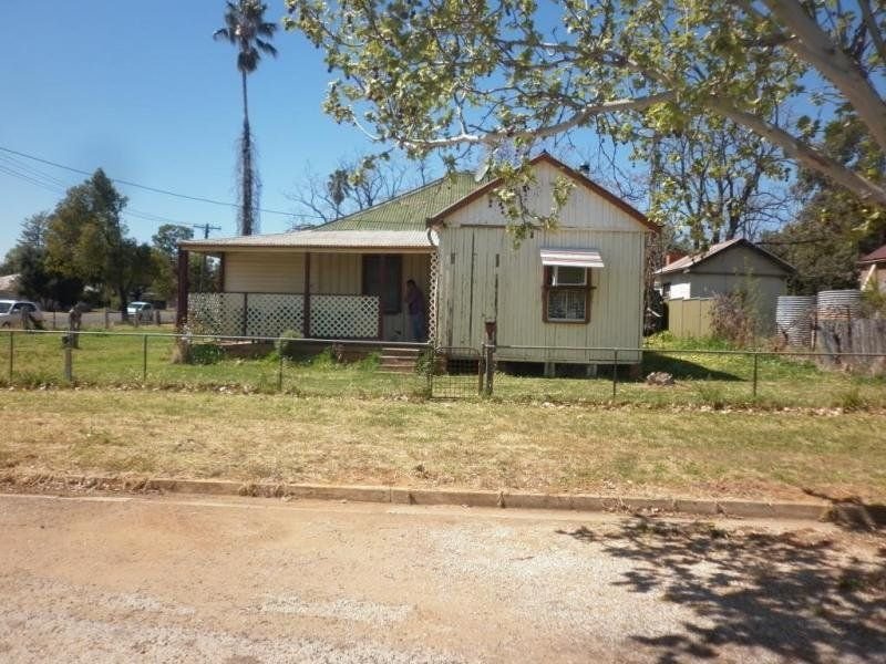 10 Forbes Street, Yeoval, NSW 2868 - Property Details