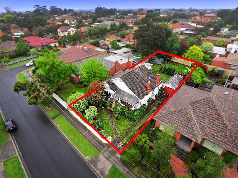 28 Houston Avenue, Strathmore, Vic 3041 - Property Details