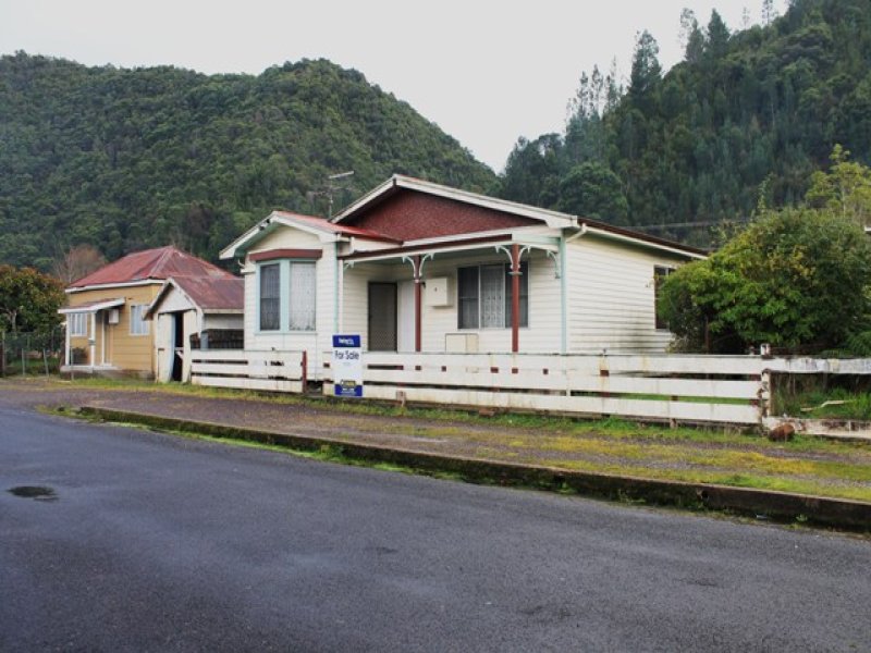 4 Austin Street, Queenstown, Tas 7467 - Property Details