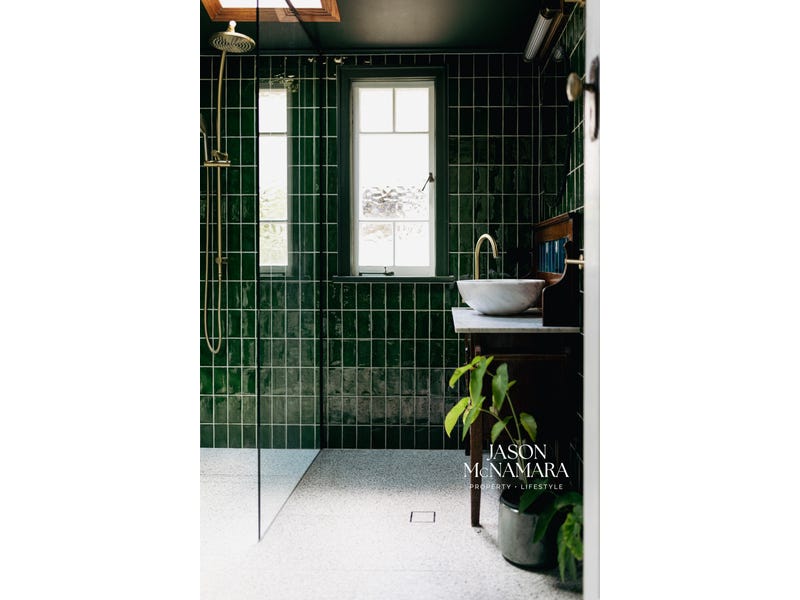 28 Glebe Road, Newtown, Qld 4305 - Property Details