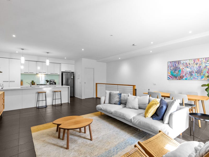 12/82 Raleigh Street, Essendon, Vic 3040 - Property Details