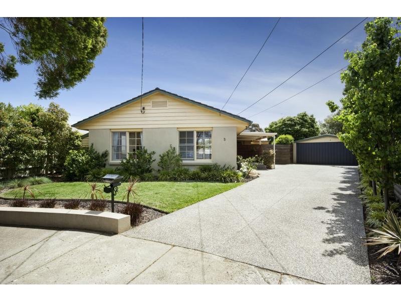 5 Amber Court, Cheltenham, Vic 3192 - Property Details