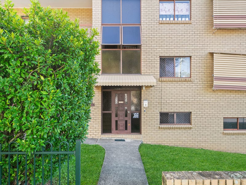 2/166 Buckland Road, Nundah, Qld 4012 - Property Details