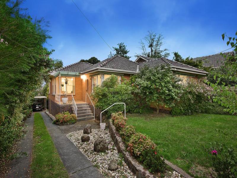 118 Mountain View Parade, Rosanna, Vic 3084 - Property Details