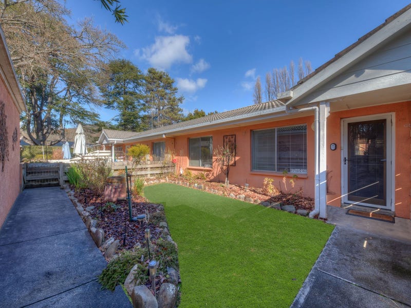 2/70 Gavan Street, Bright, VIC 3741 - realestate.com.au