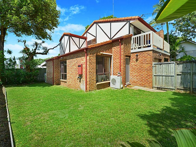 1/90 Frank Street, Labrador, QLD 4215 - realestate.com.au