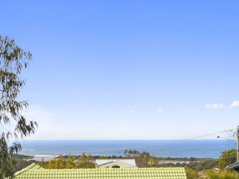 4 Cambridge Avenue, Narraweena, NSW 2099 - Property Details