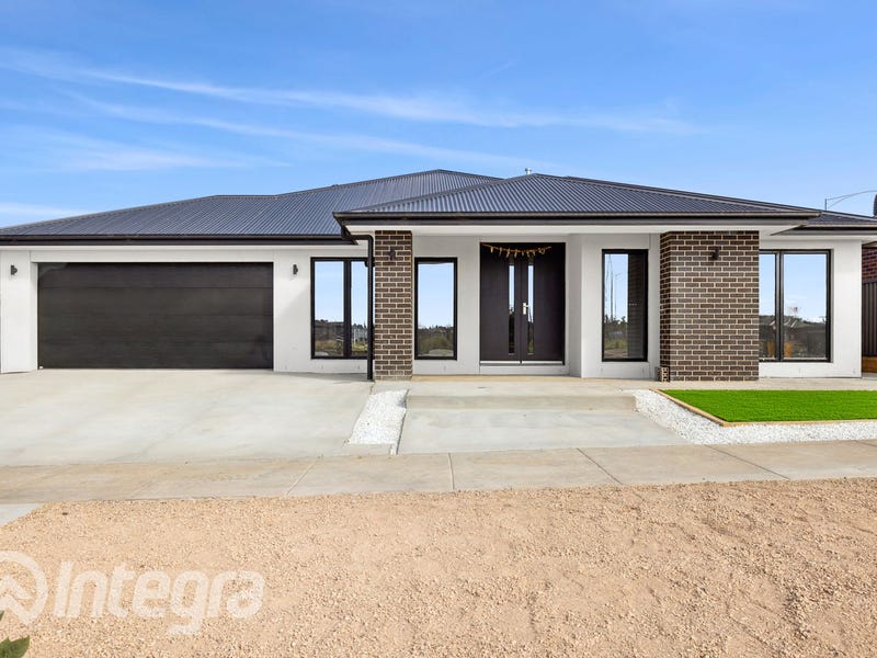 4 Mcleod Cres, Lucas, VIC 3350 - realestate.com.au