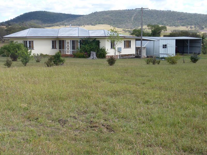 977 Pilton Valley Road, Pilton, Qld 4361 - Property Details