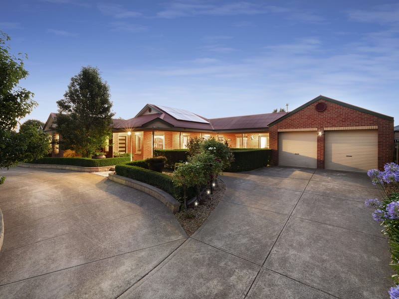 6 Mustang Place, Sunbury, Vic 3429 - Property Details