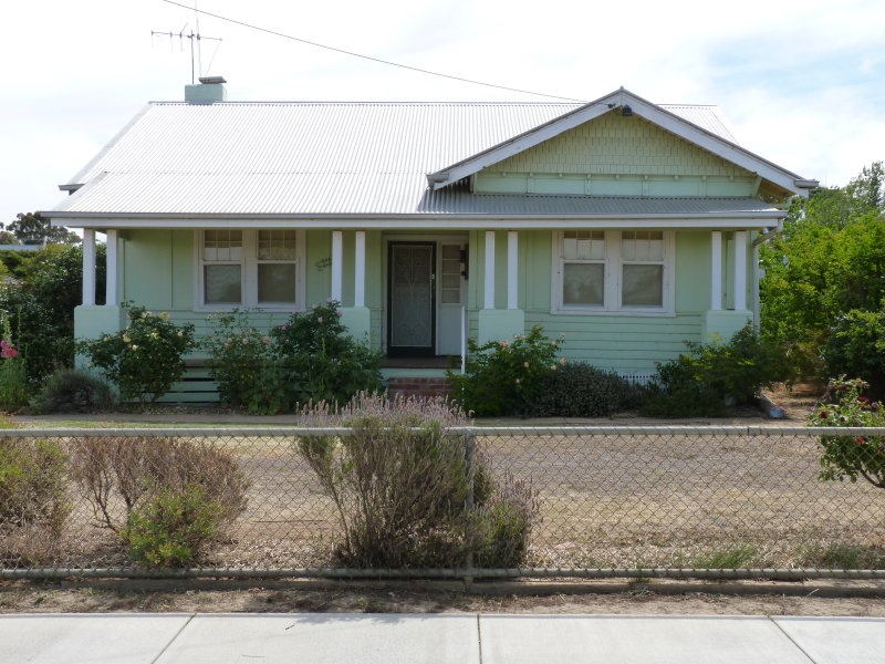 17 Holloway St, Boort, Vic 3537 - Property Details