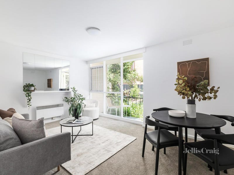 3/2 Douglas Street, Toorak, Vic 3142 - Property Details