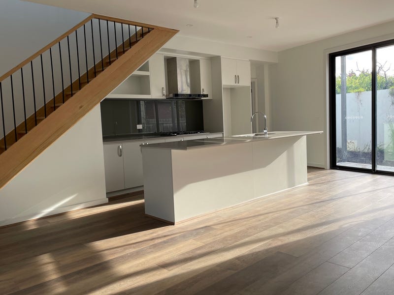 8 Boyle Court, Sunshine West, VIC 3020 - realestate.com.au