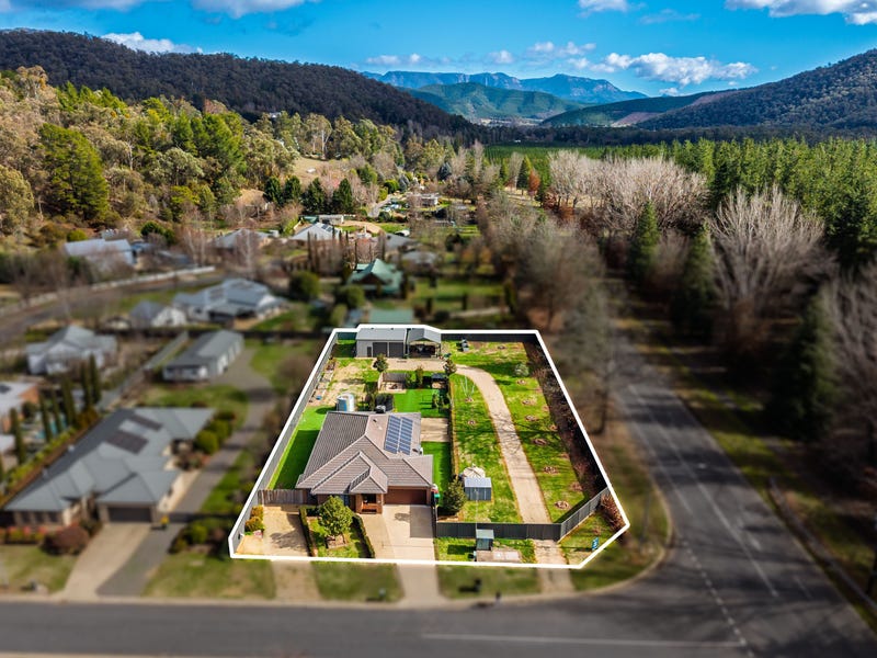 2 Paiano Lane, Bright, Vic 3741 - House for Sale - realestate.com.au