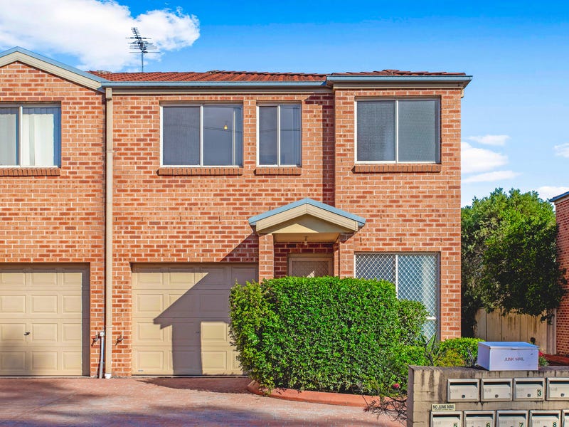 2/8 Lancaster Street, Blacktown, NSW 2148 - Property Details