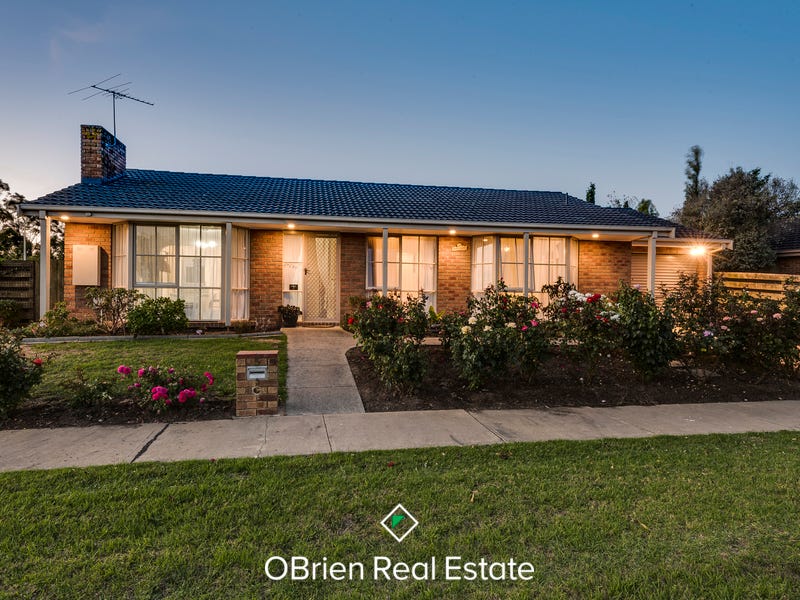 5 Radovic Court, Cranbourne North, VIC 3977 - realestate.com.au