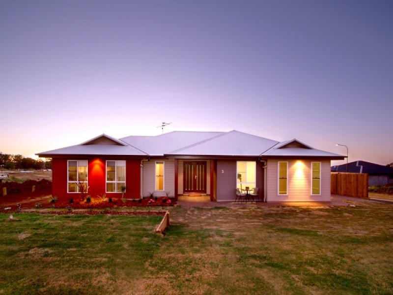 5 Hendra Court, Highfields, Qld 4352 - Property Details