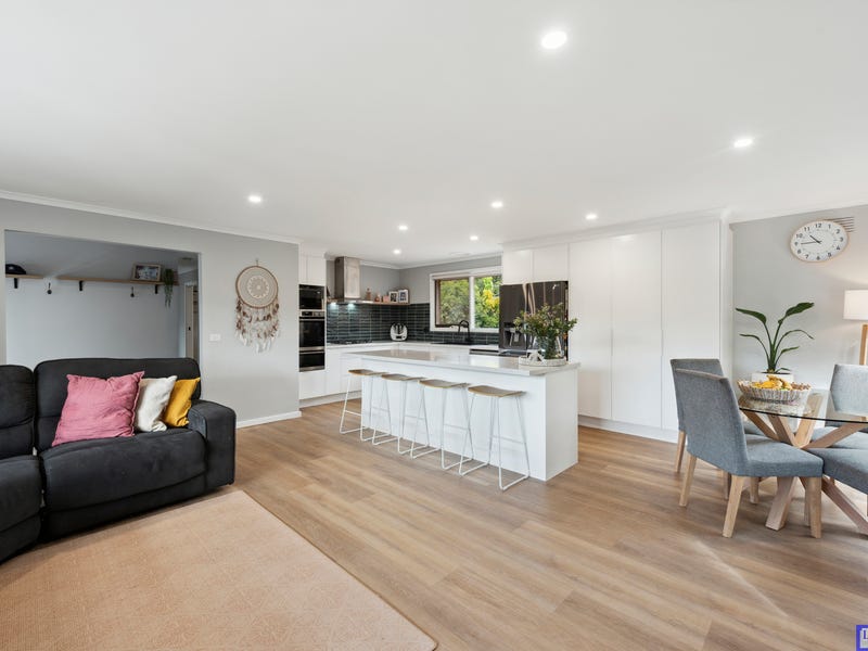 34 Maxwell Court, Langwarrin, Vic 3910 - Property Details