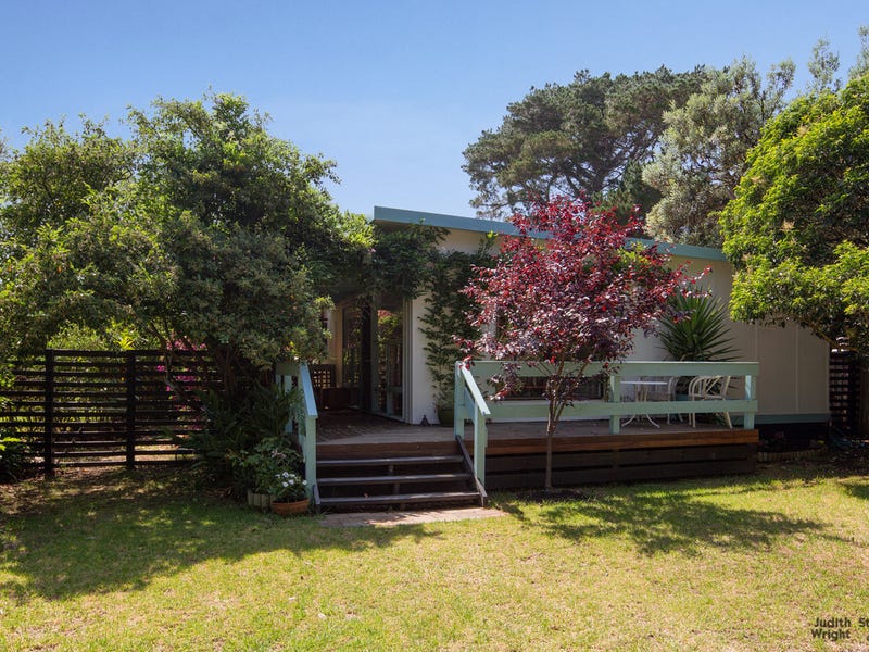 111 Red Rocks Road, Cowes, Vic 3922 - Property Details