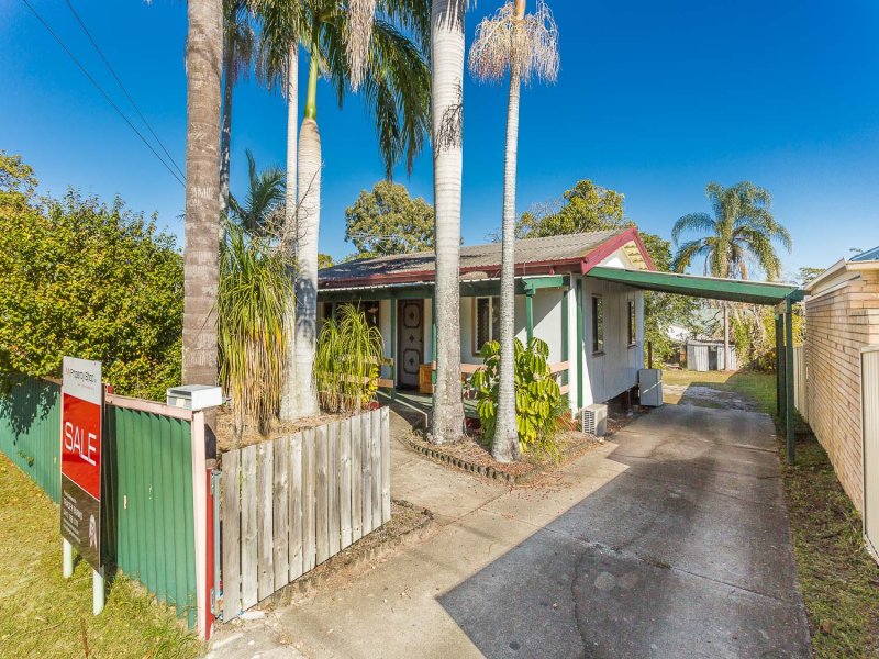 16 Ashmole Rd, Redcliffe, Qld 4020 - Property Details