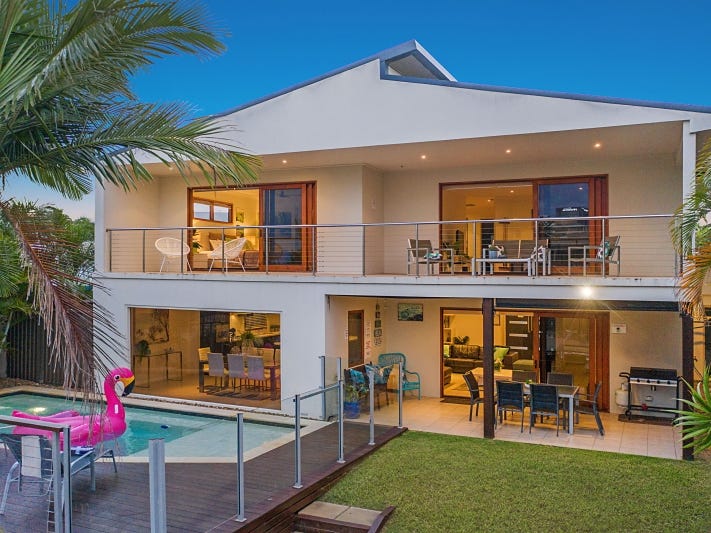20 Flamingo Key, Broadbeach Waters, QLD 4218 - realestate.com.au