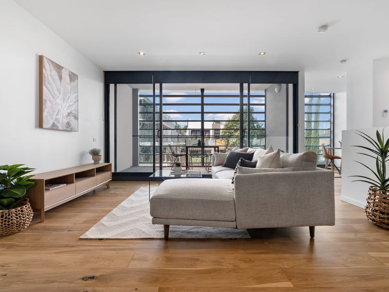 71 & 71a Graham Road, Highett, Vic 3190 - Property Details