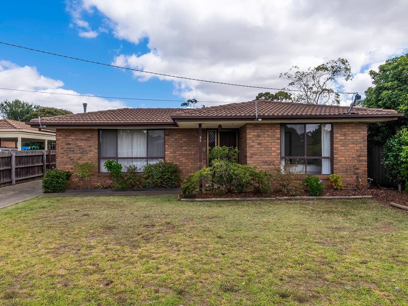 37 Rosina Drive, Melton, Vic 3337 - Property Details