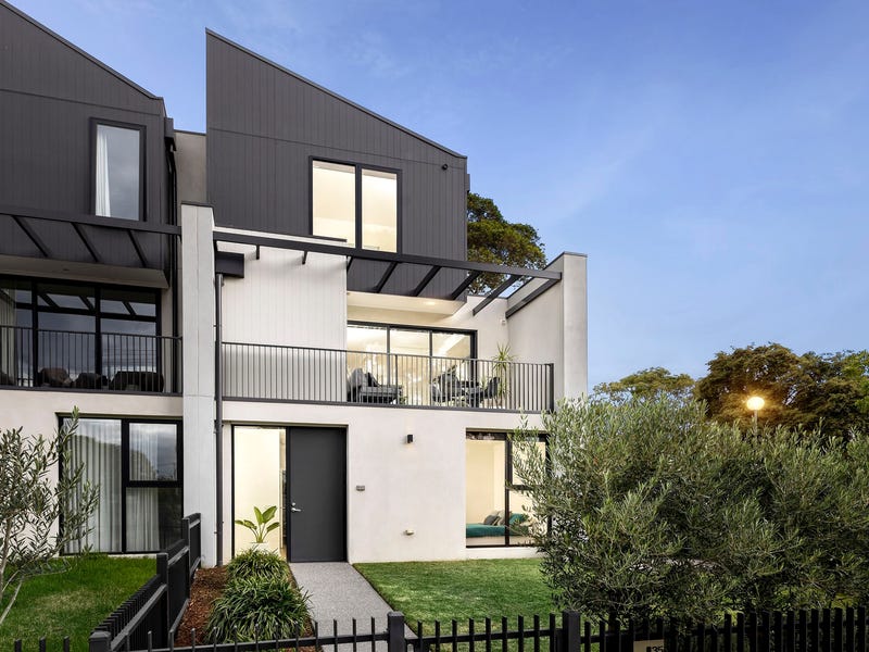 35 McCracken Street, Sunshine, Vic 3020 - Property Details