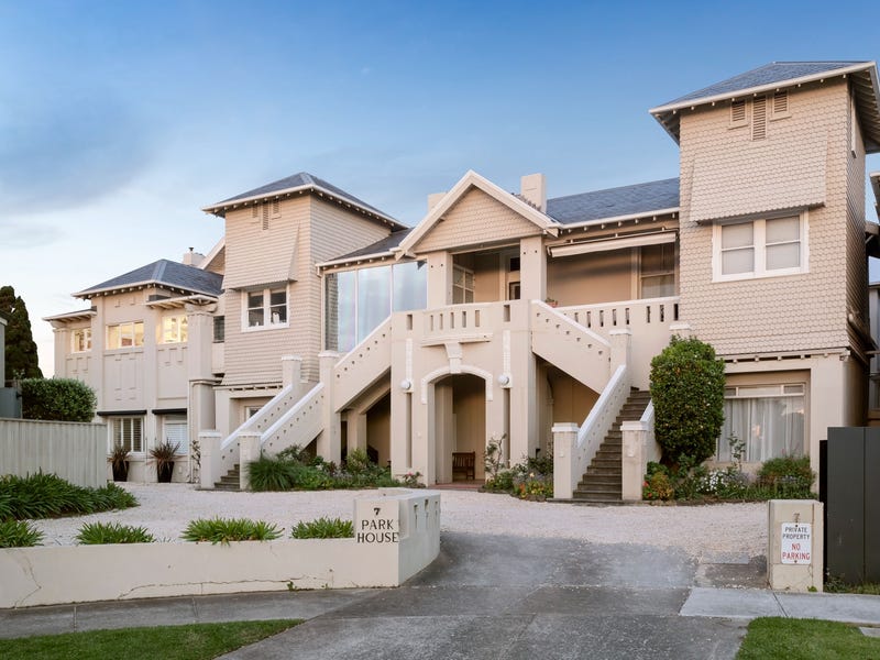 9/7 Keith Court, Brighton, Vic 3186 - Property Details