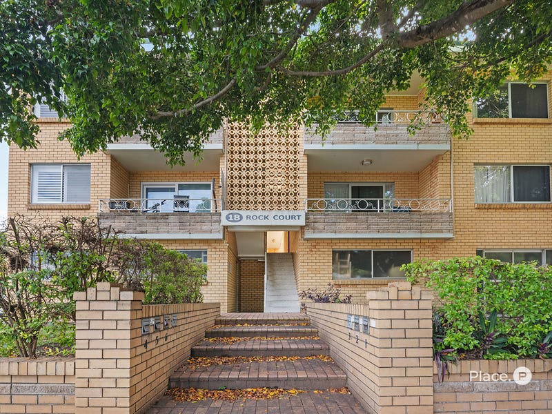4/18 Oriel Road, Clayfield, Qld 4011 - Property Details