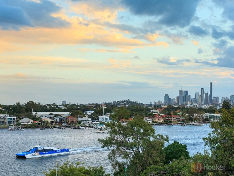 2/7 Quarry Street, Hamilton, Qld 4007 - Property Details